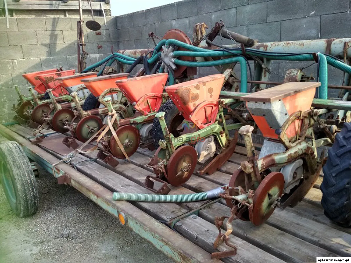 Siewnik do kukurydzy Pneumasen (Legnica)