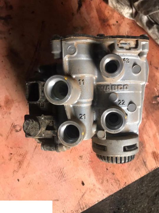 NEW HOLLAND - Zawór EBS modulator ETCV przyczepy (Jastrzębniki)