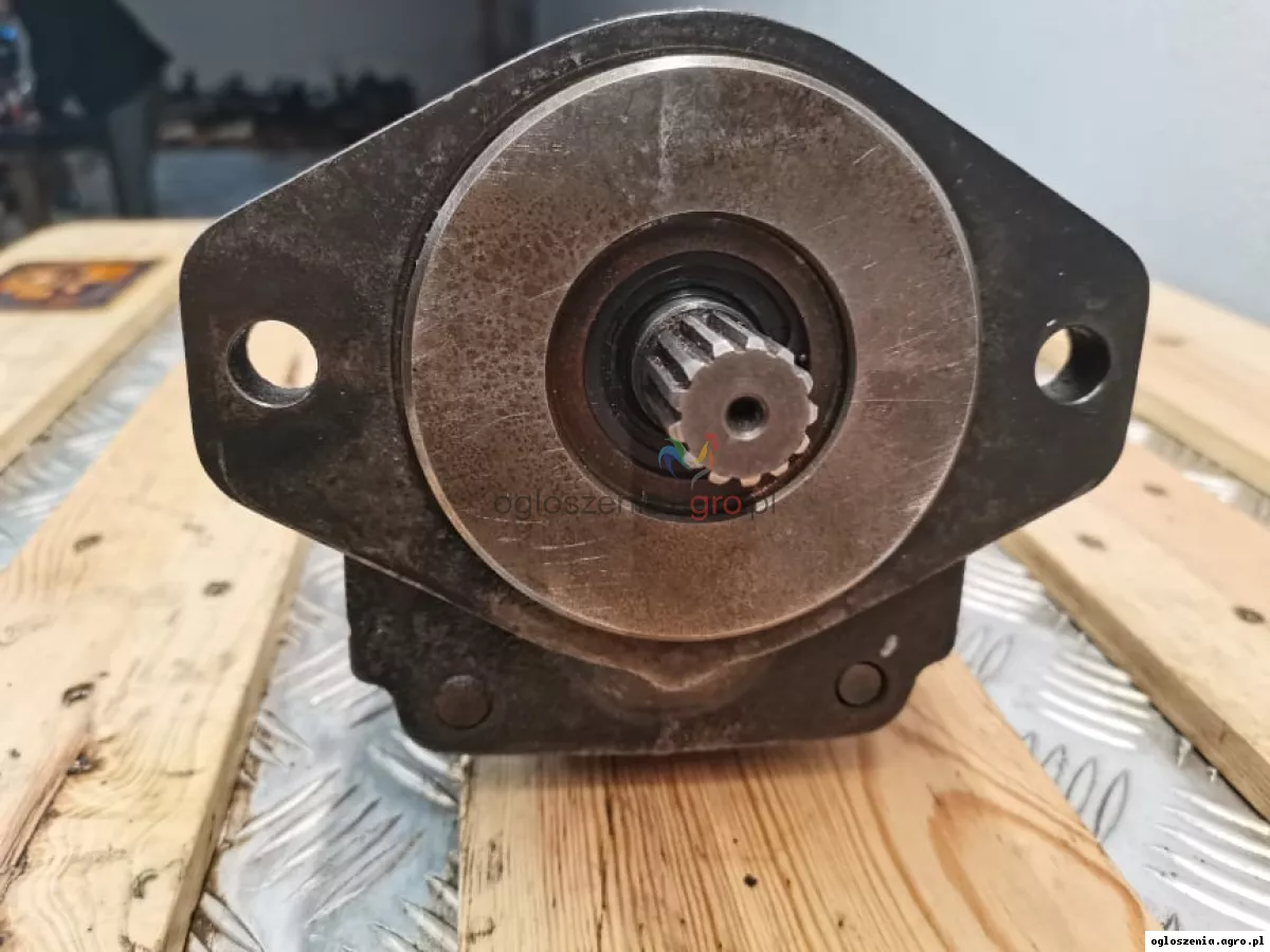Pompa hydrauliczna Massey Ferguson 8937 {Casappa} (Wilkowo)